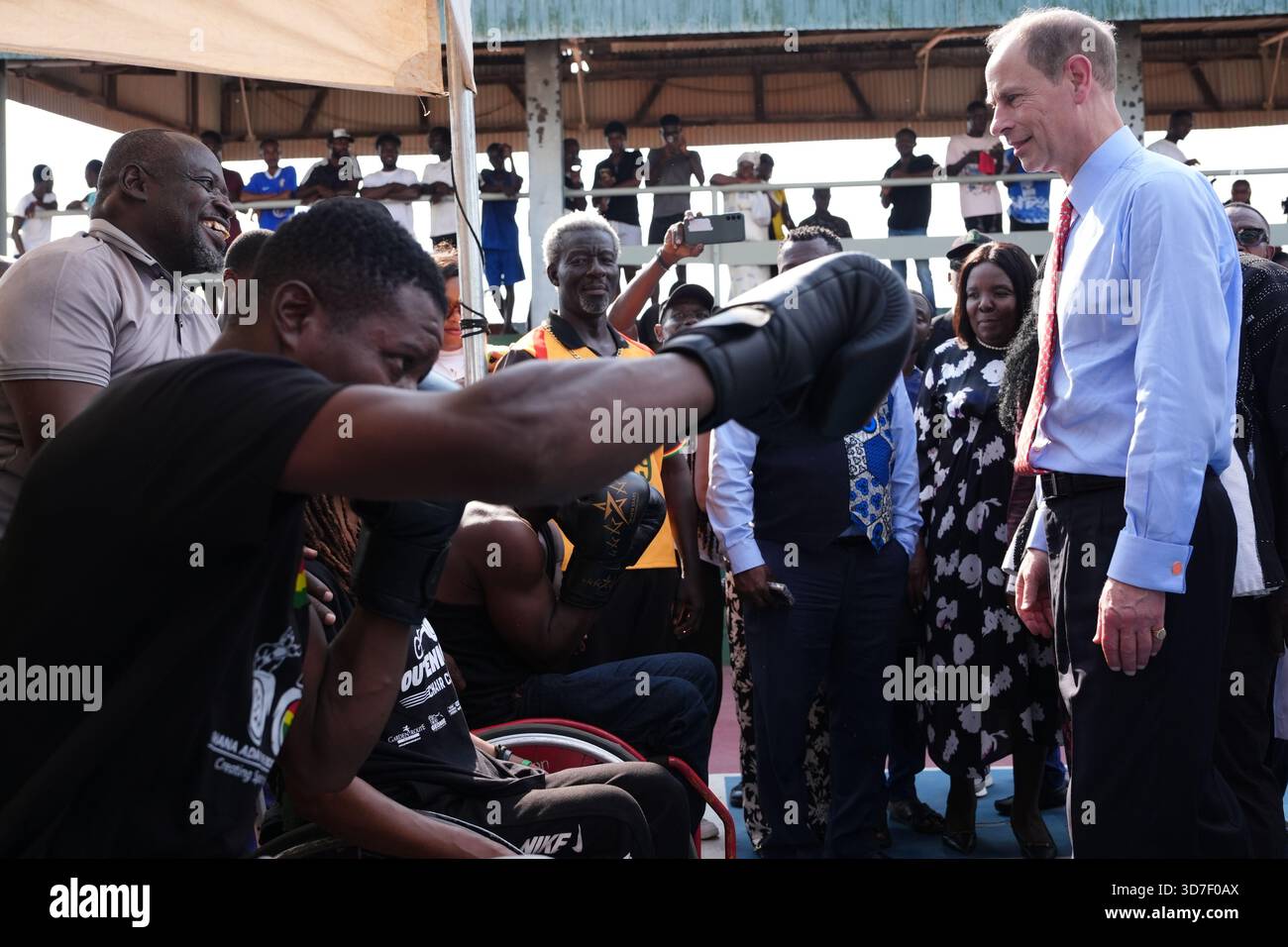 The Duke of Edinburgh speaks to members of Ghana's paralympic boxing ...