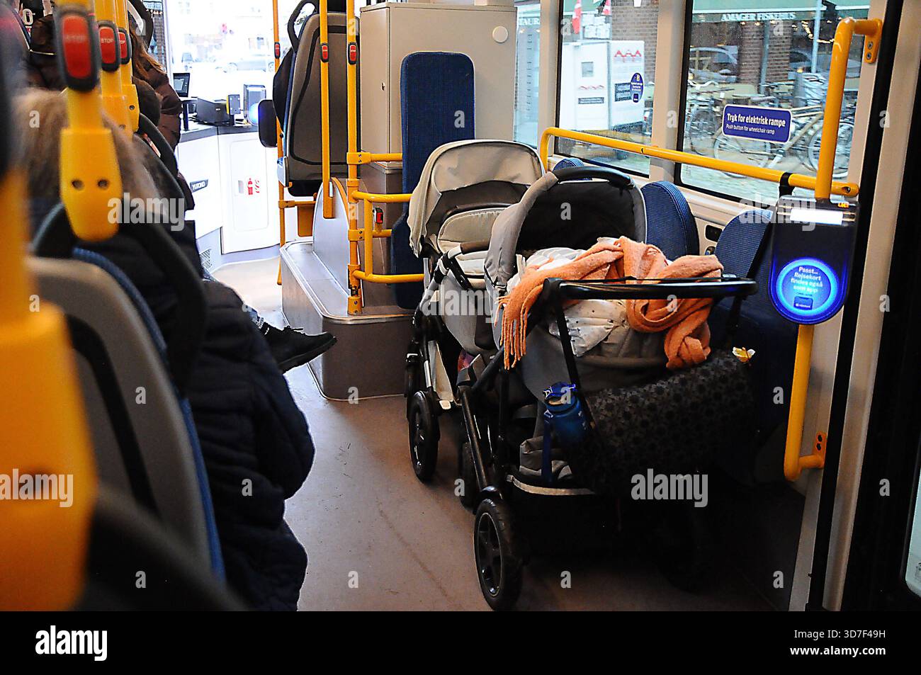 Copenhagen/ Denmark/25 november 2025/bus passenger can transport baby ...