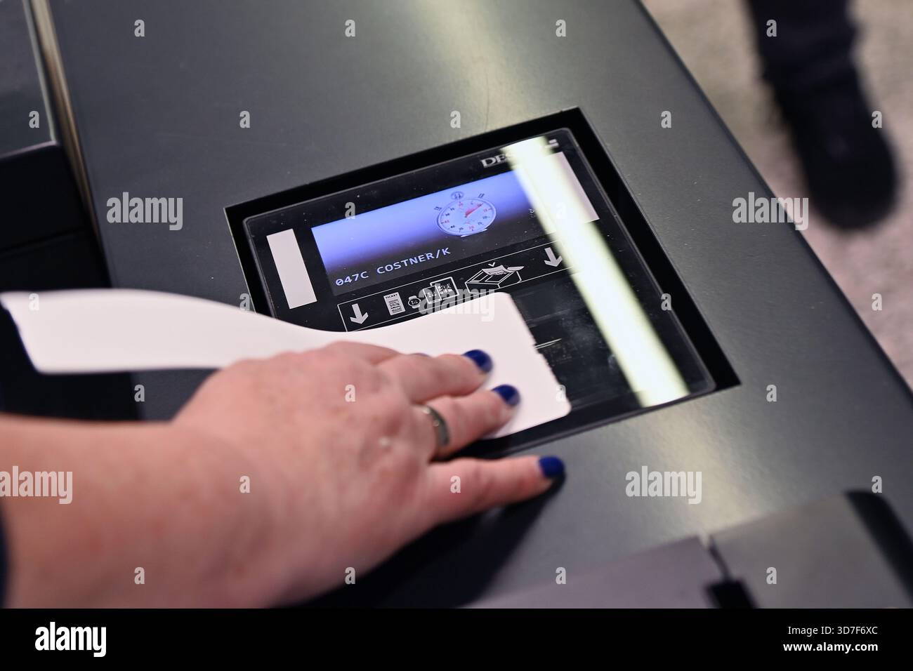 Control of the boarding pass, Boarding Pass, Boarding Pass Scanner ...