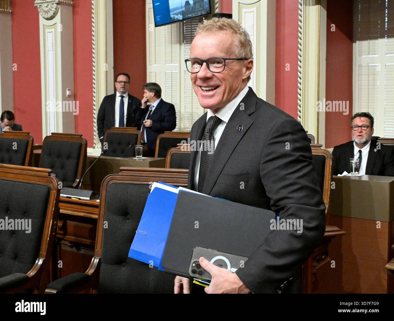 Le ministre du Travail, Jean Boulet, photographié à l'Assemblée ...