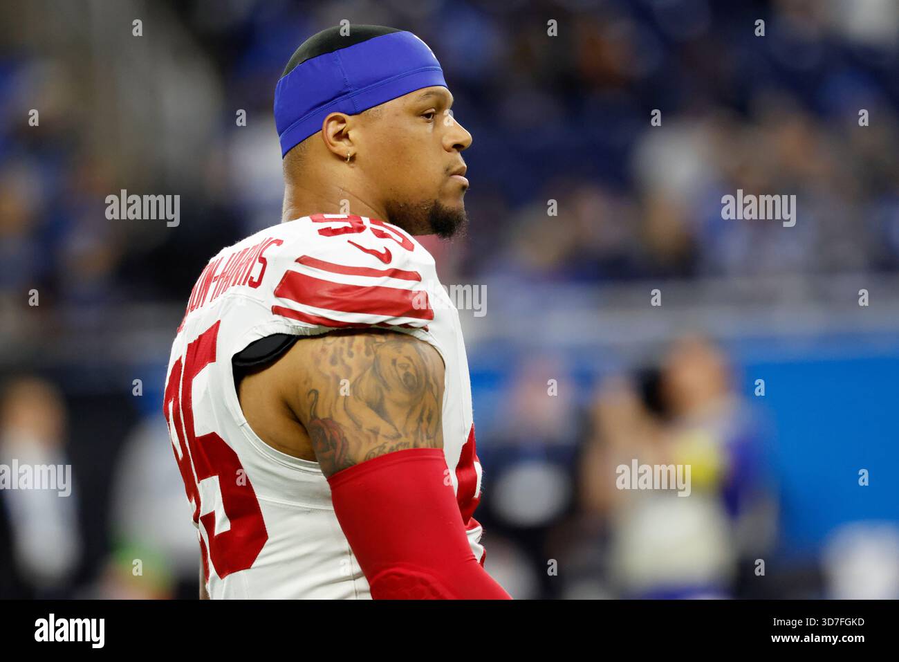 New York Giants defensive tackle Roy Robertson-Harris (95) looks on ...