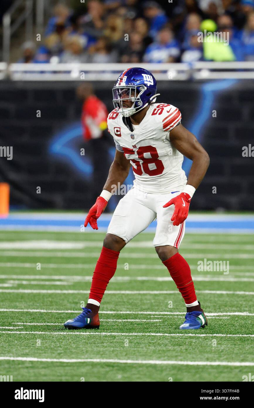New York Giants linebacker Bobby Okereke (58) pursues a play against ...