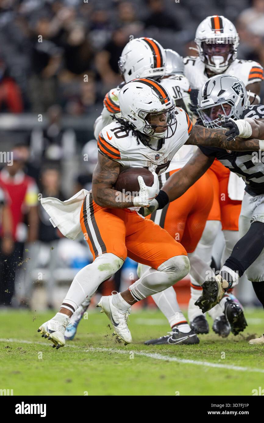 Cleveland Browns running back Quinshon Judkins (10) runs the ball ...