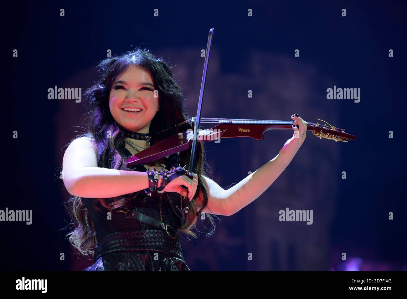 The Legendary Orchestra Mia Asano live in der Olympiahalle, München am ...