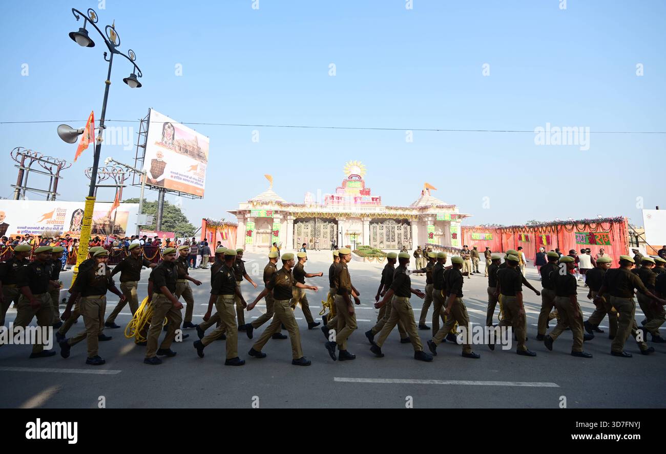 AYODHYA, INDIA - NOVEMBER 25: Heavy force is deployed at the entrance ...