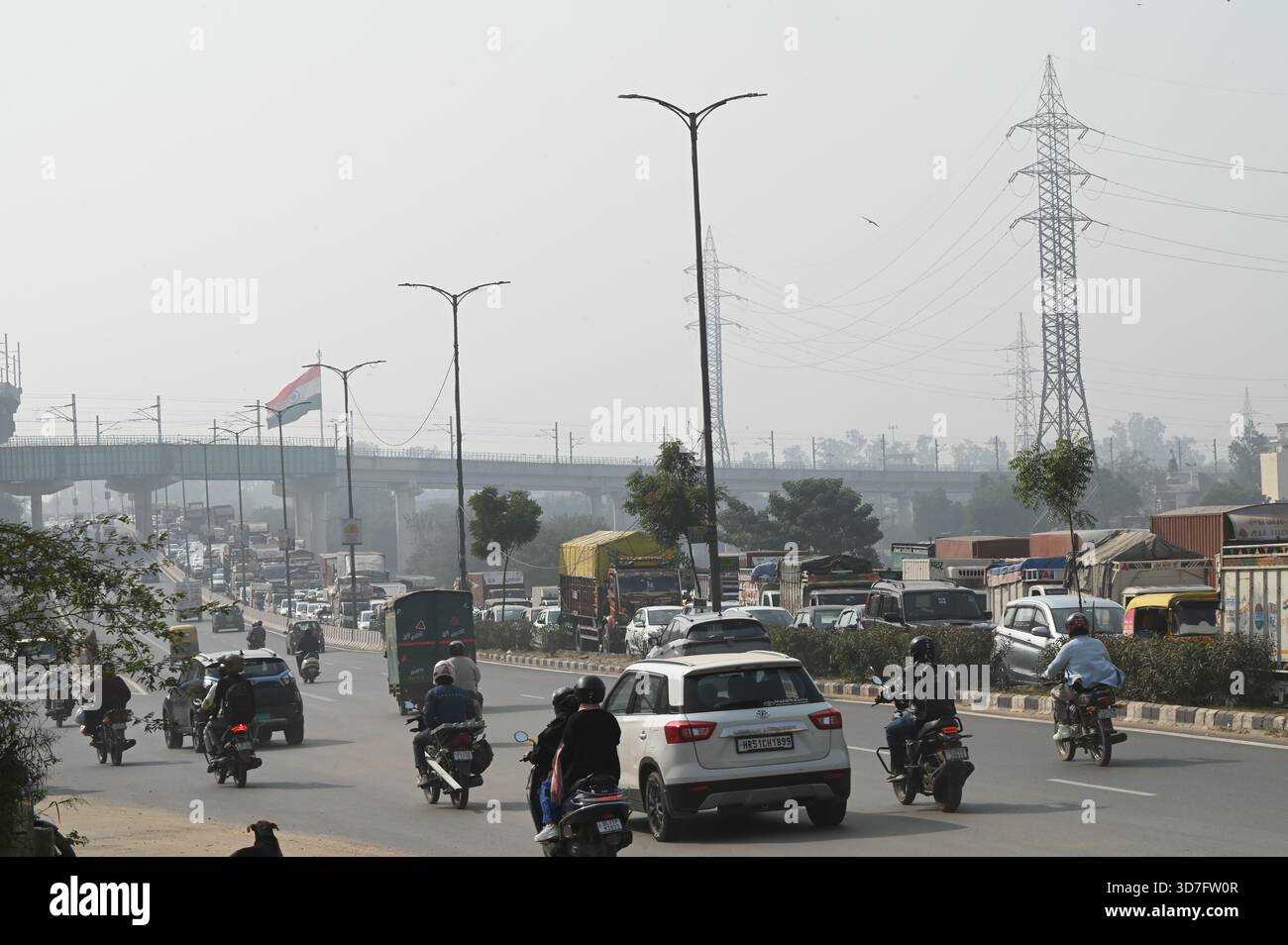 NEW DELHI, INDIA - NOVEMBER 25: Traffic jam after Road Crack in fly ...