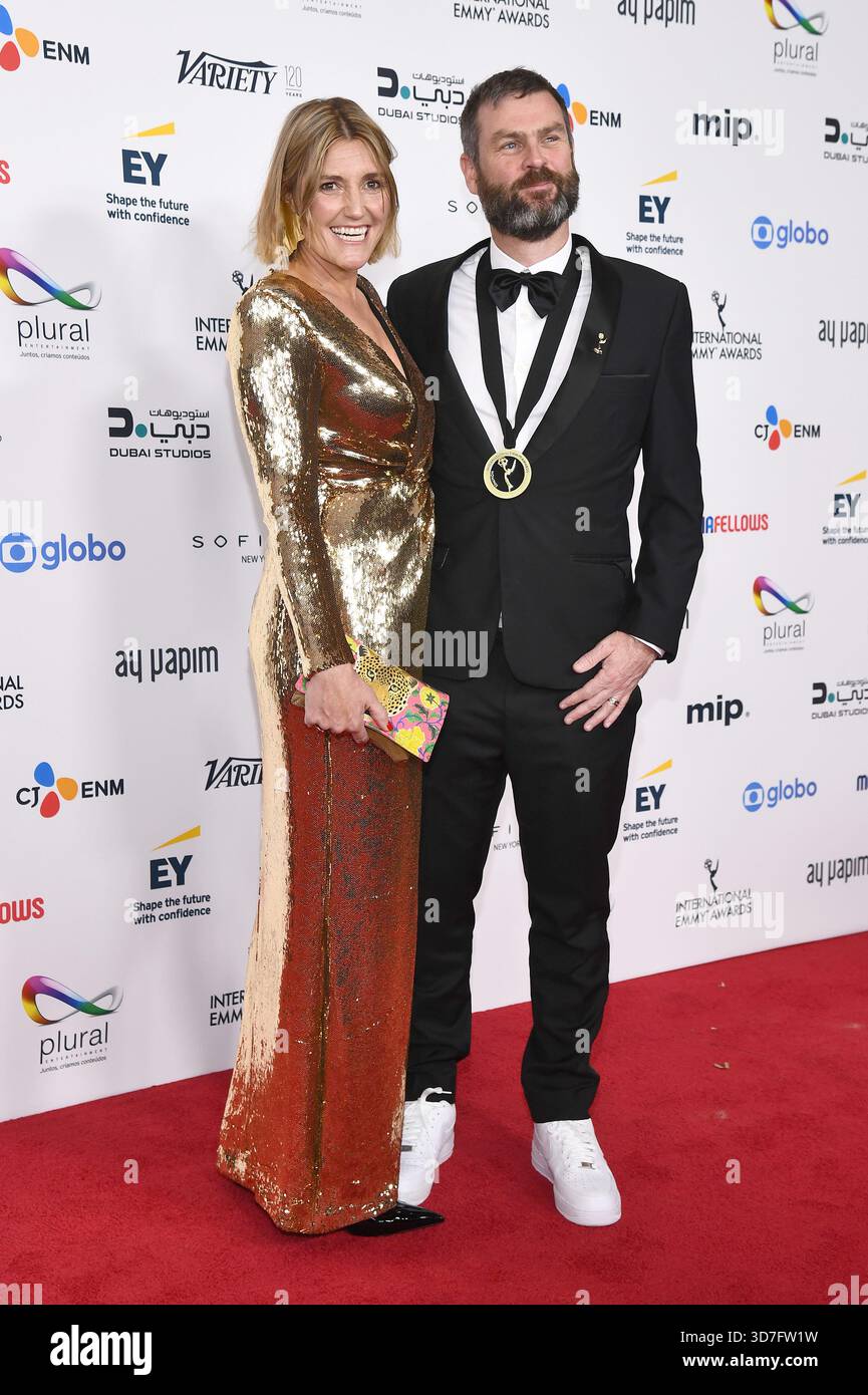 (L-R) Kate Whittaker and Gareth Whittaker (South Africa) walking the ...