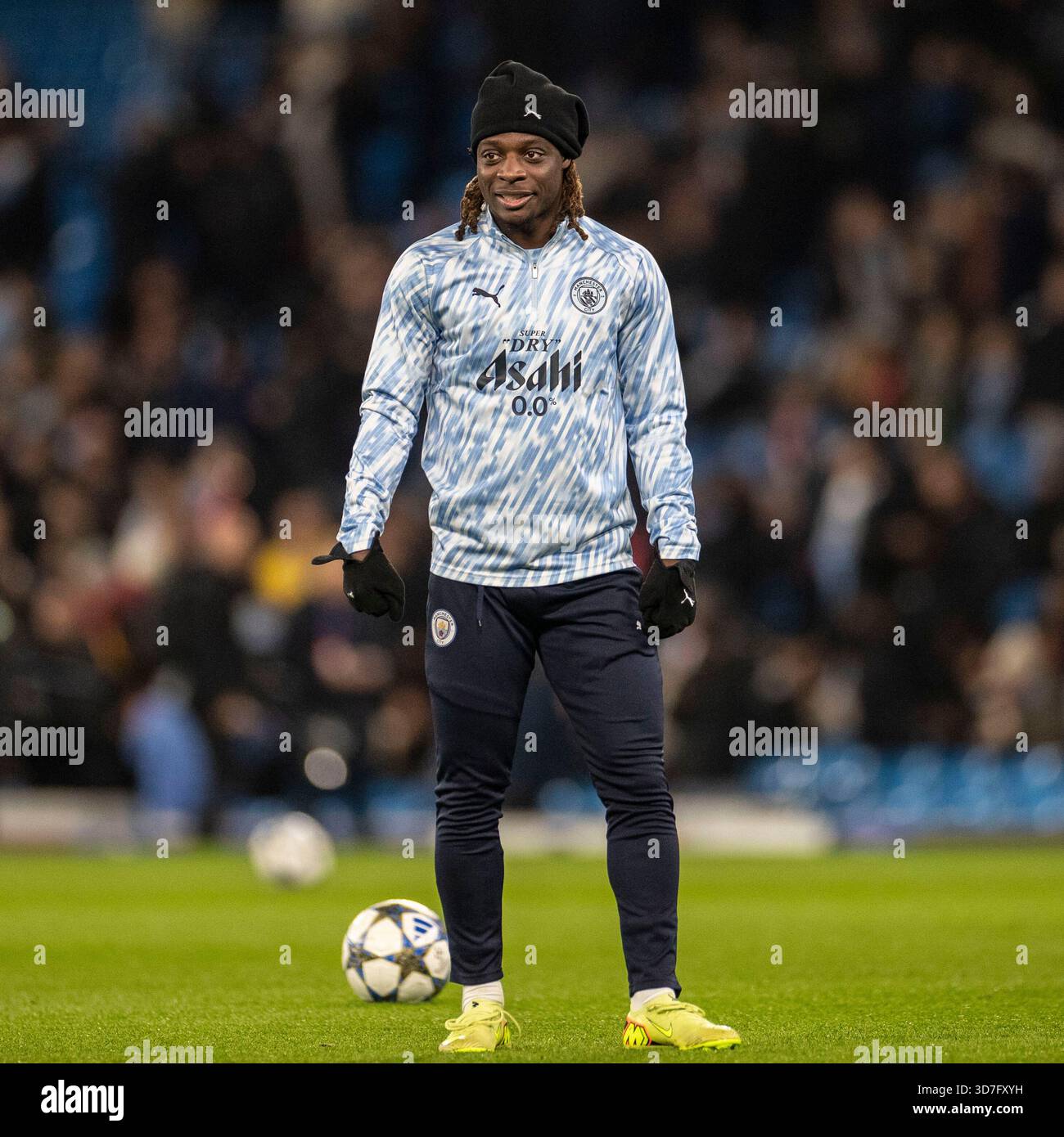 Jeremy Doku (11) of Manchester City F.C. warms-up before the match ...