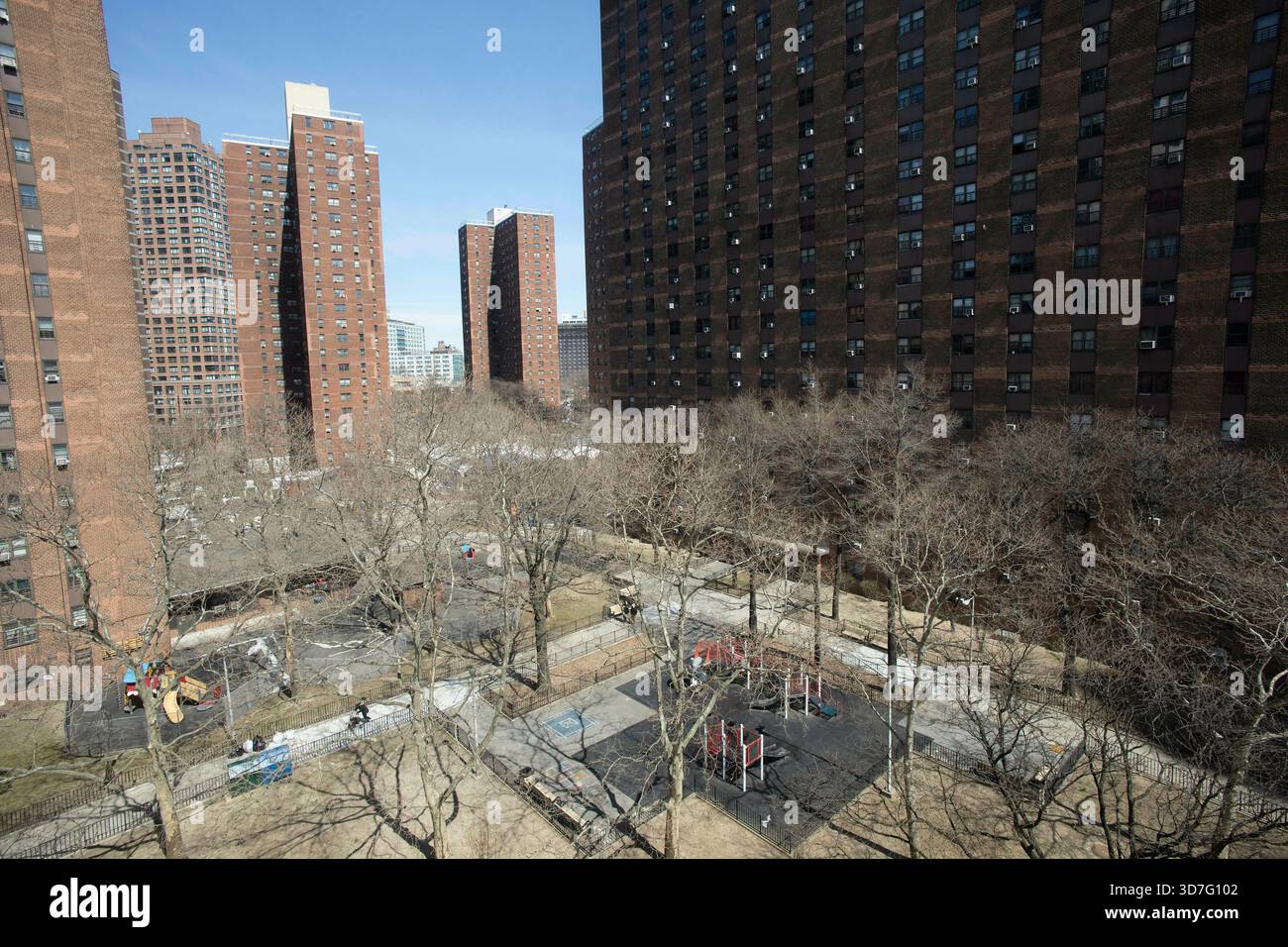 FILE - The New York City Housing Authority's John Haynes Holmes Towers ...