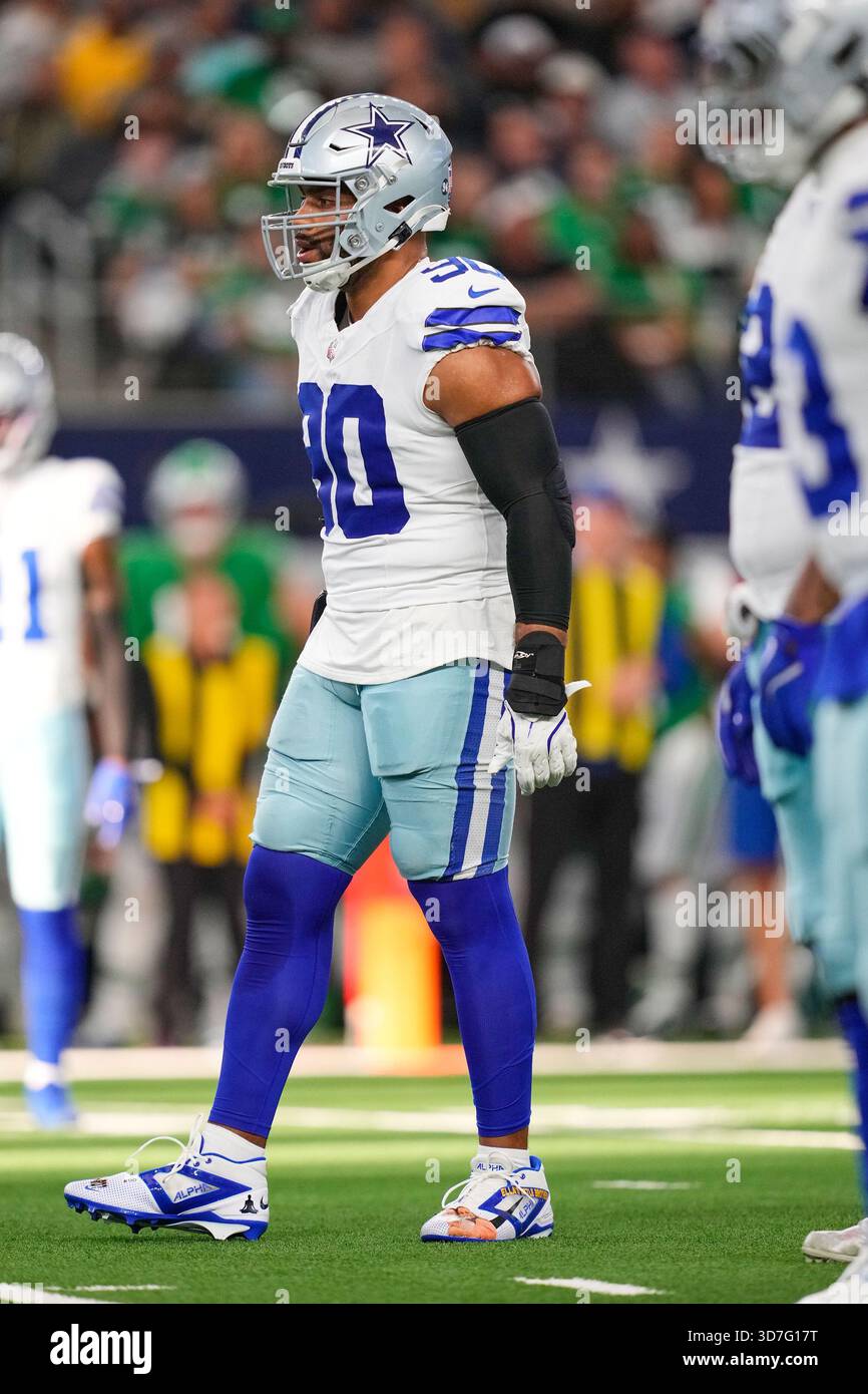 Dallas Cowboys defensive tackle Solomon Thomas lines up against the ...