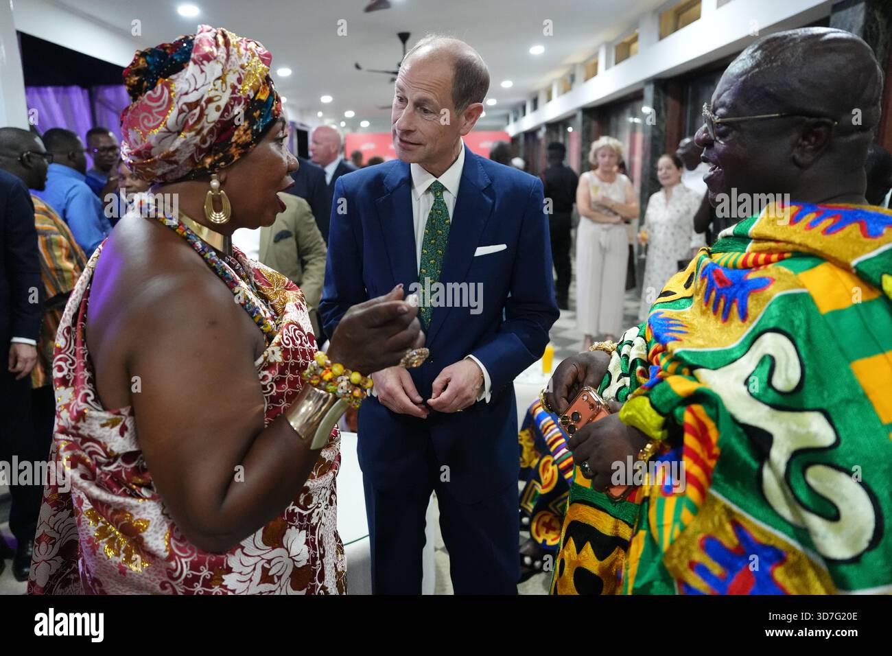 The Duke of Edinburgh speaks with the King of the Aburi region ...