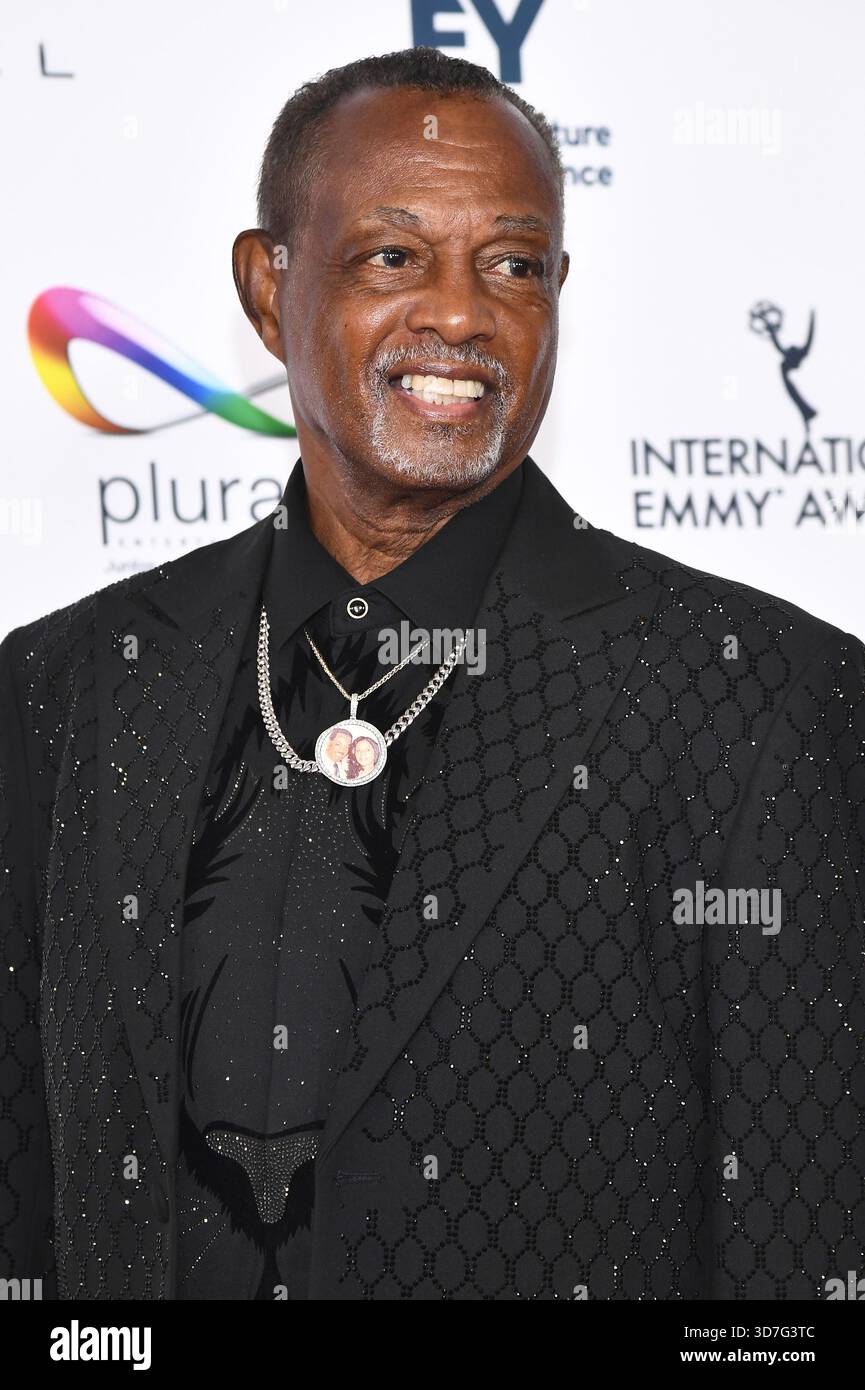 Robert 'Kool' Bell walking the red carpet at the 53rd International ...