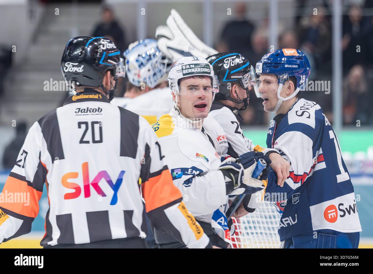 25/11/2025, Zurich, Swiss Life Arena, NL: ZSC Lions - HC Ambri-Piotta ...