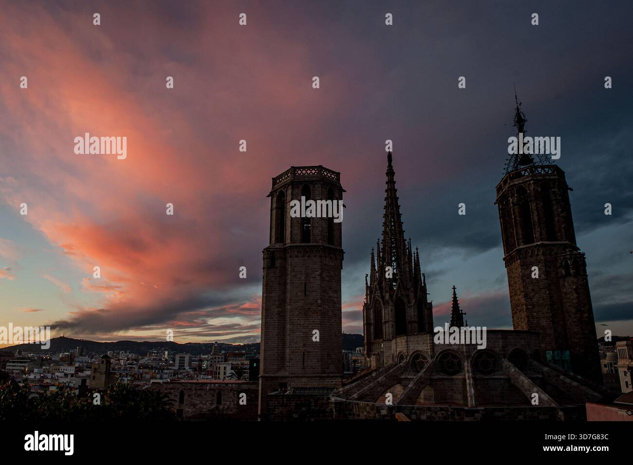 Barcelona spain 25 november hi-res stock photography and images - Alamy