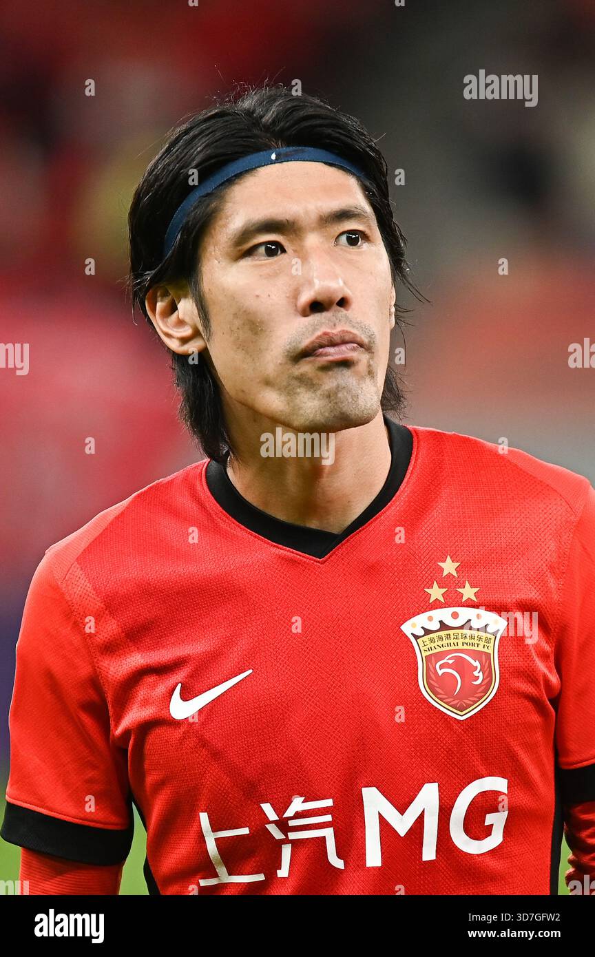 Shanghai, China PR. 25 November, 2025. Wenjun Lü #11 of Shanghai Port ...