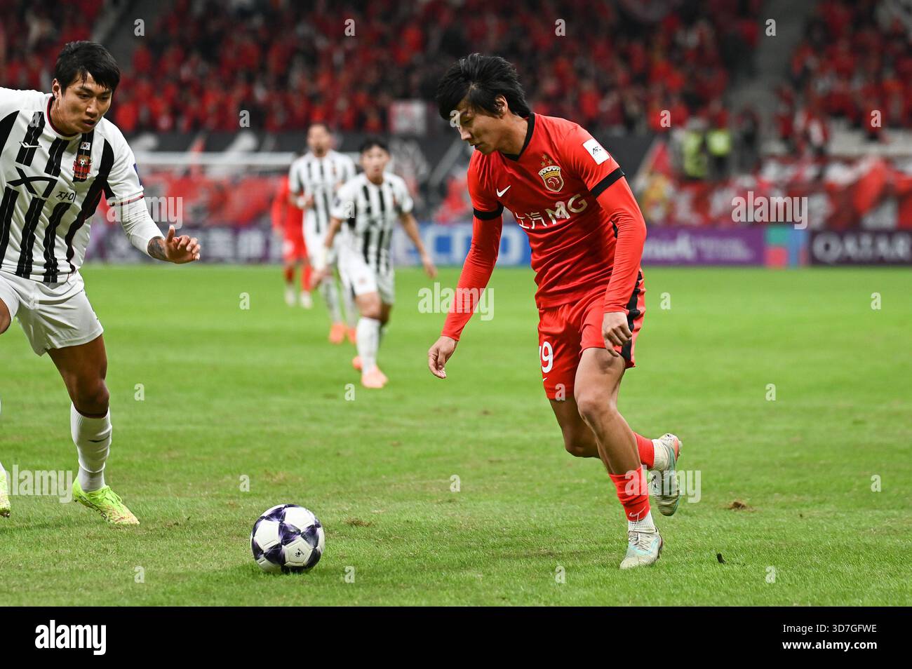 Shanghai, China PR. 25 November, 2025. Xinxiang Li #49 of Shanghai Port ...