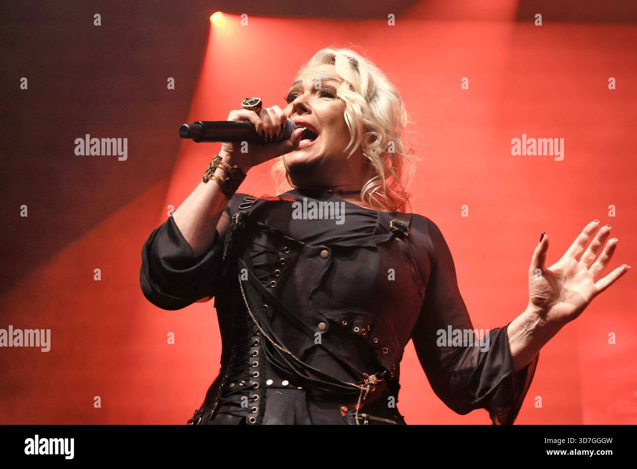 25.11.2025, Kim Wilde, Saengerin, im Konzert live in der Columbiahalle ...
