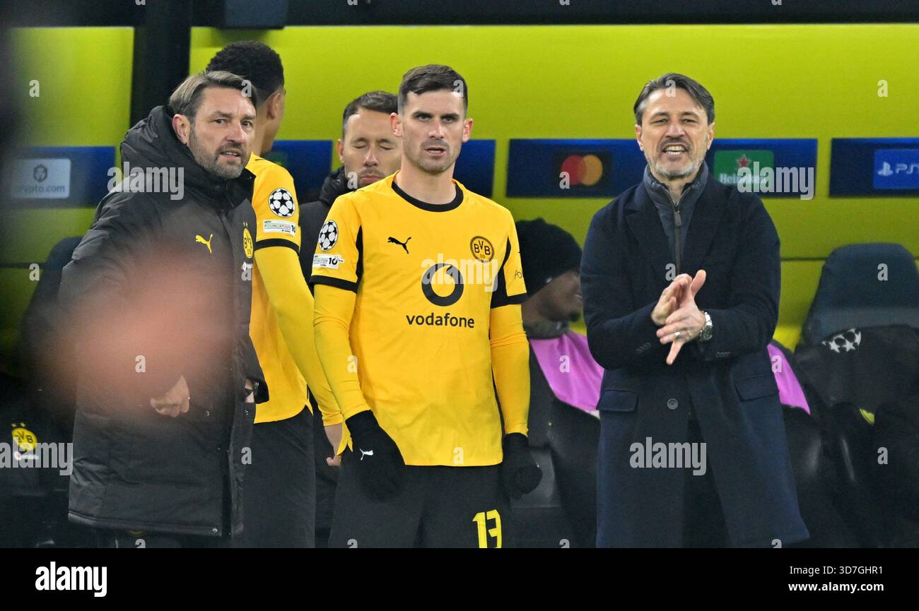 from left: assistant coach Robert Kovac, Pascal Gross, coach Niko Kovac ...