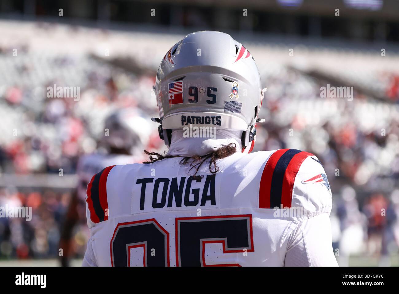 New England Patriots defensive tackle Khyiris Tonga (95) wears the ...