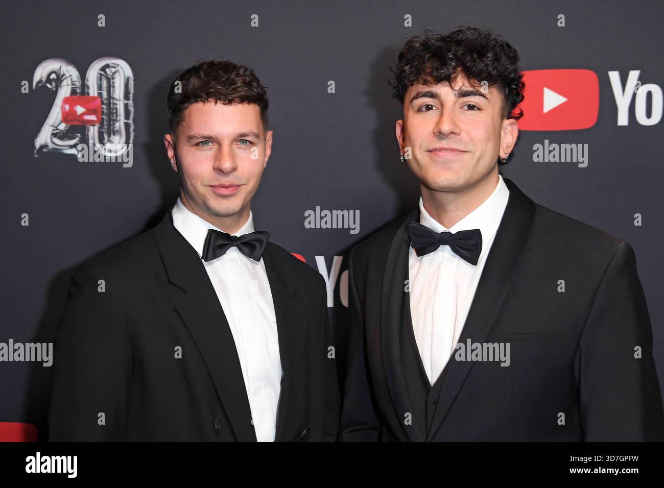 Lahos Leonard Biwer, Bennett auf dem Roten Teppich zum YOUTUBE MUSIC ...
