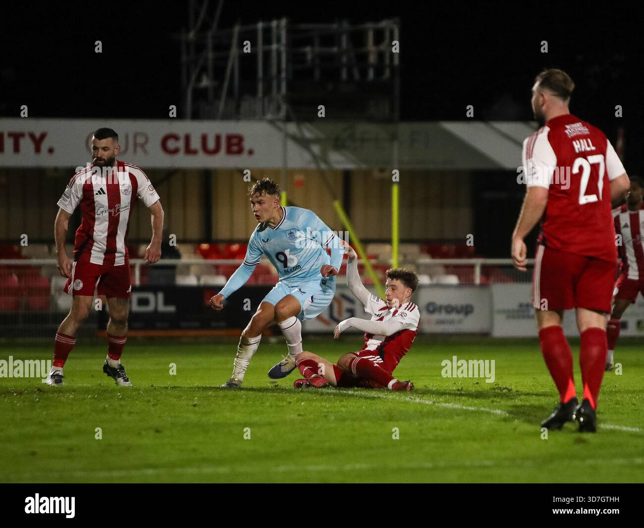 BRACKLEY, ENGLAND - NOVEMBER 25: Callum Stewart of Brackley Town scores ...