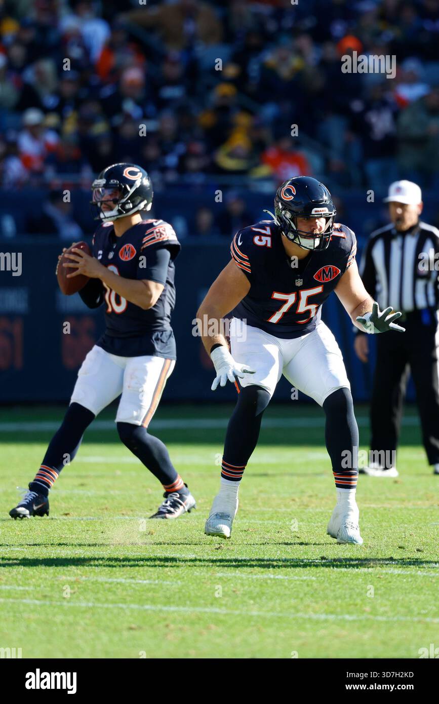 Chicago Bears offensive tackle Ozzy Trapilo (75) blocks during the ...