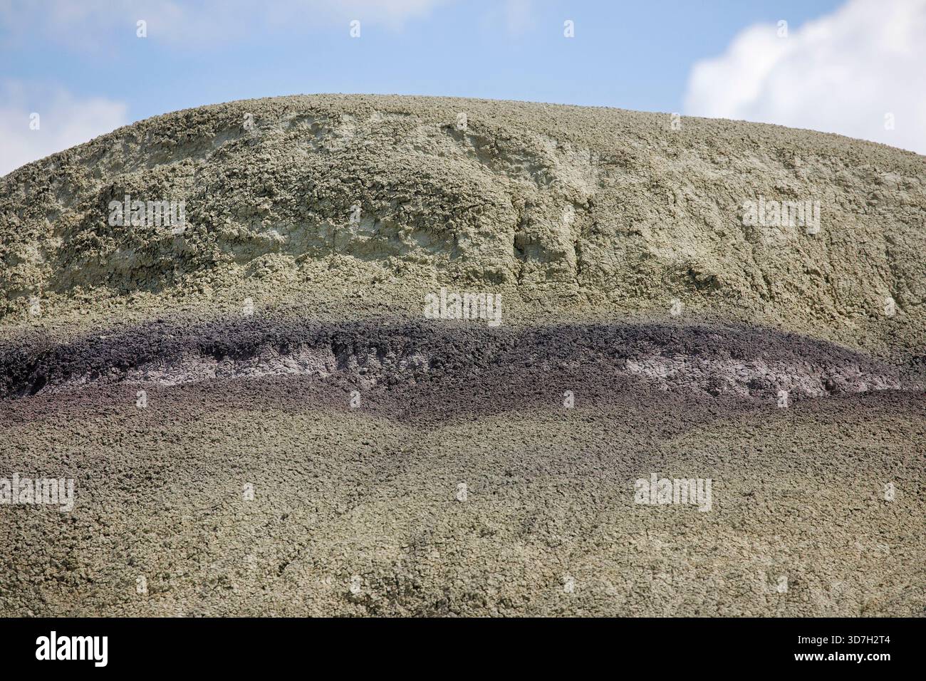 Iridium layer marking the Cretaceous–Paleogene (K-Pg) boundary shows as ...