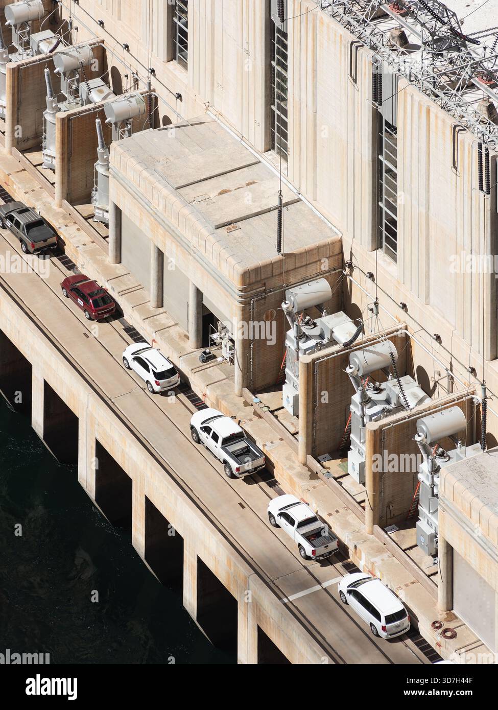 Hoover Dam, Location: Boulder City NV, Architects: Gordon Kaufman and ...