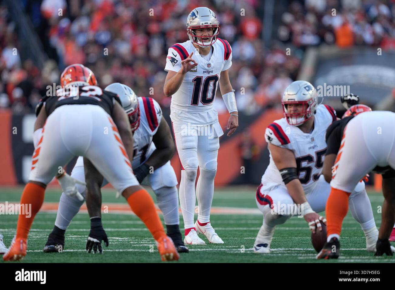 New England Patriots quarterback Drake Maye (10) calls out during the ...