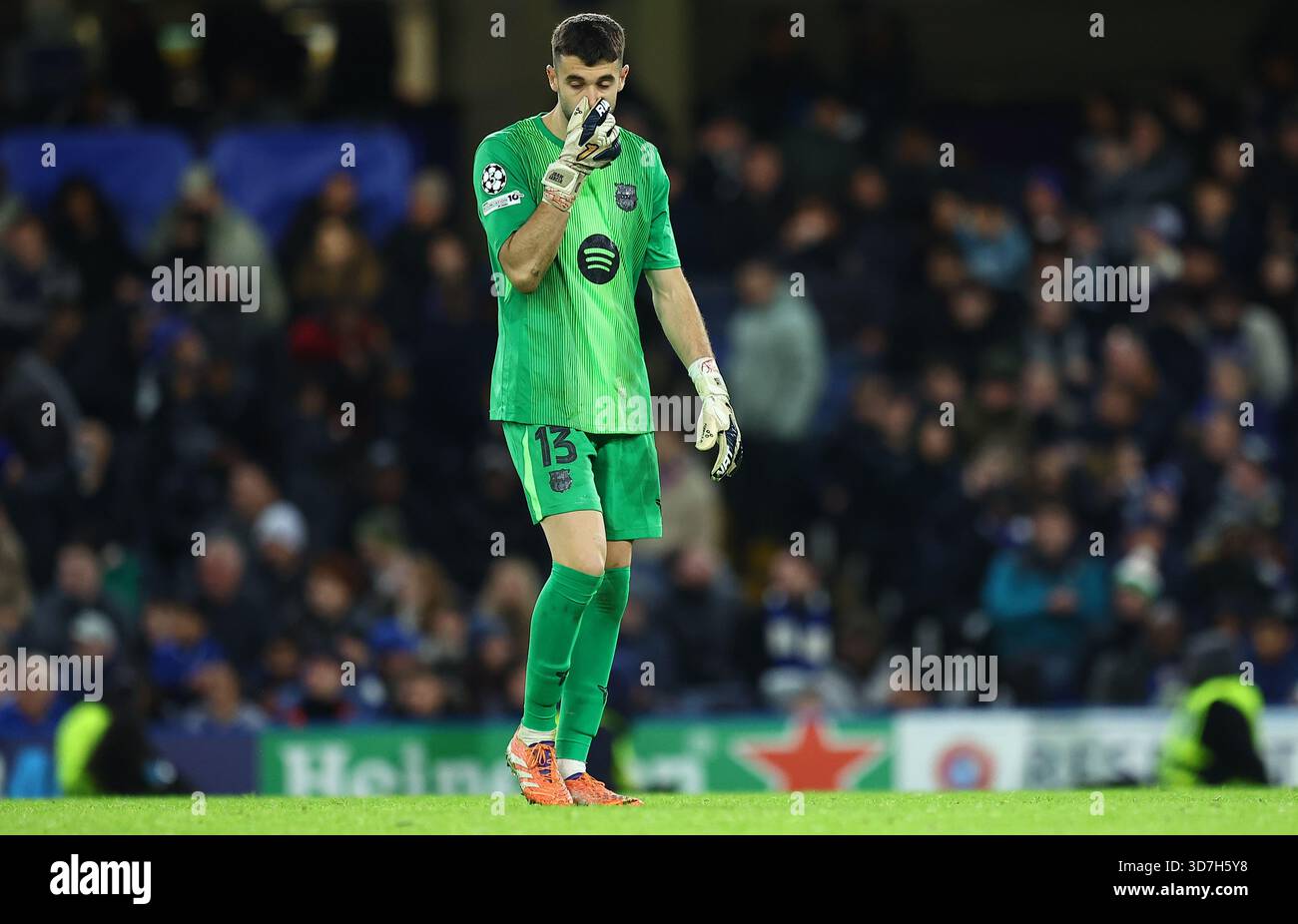 Joan Garcia of Barcelona reacts during Chelsea and Barcelona football ...