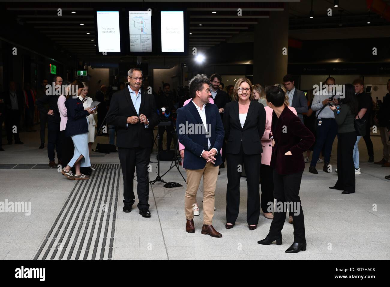 Victorian Minister for Transport Infrastructure Gabrielle Williams and ...