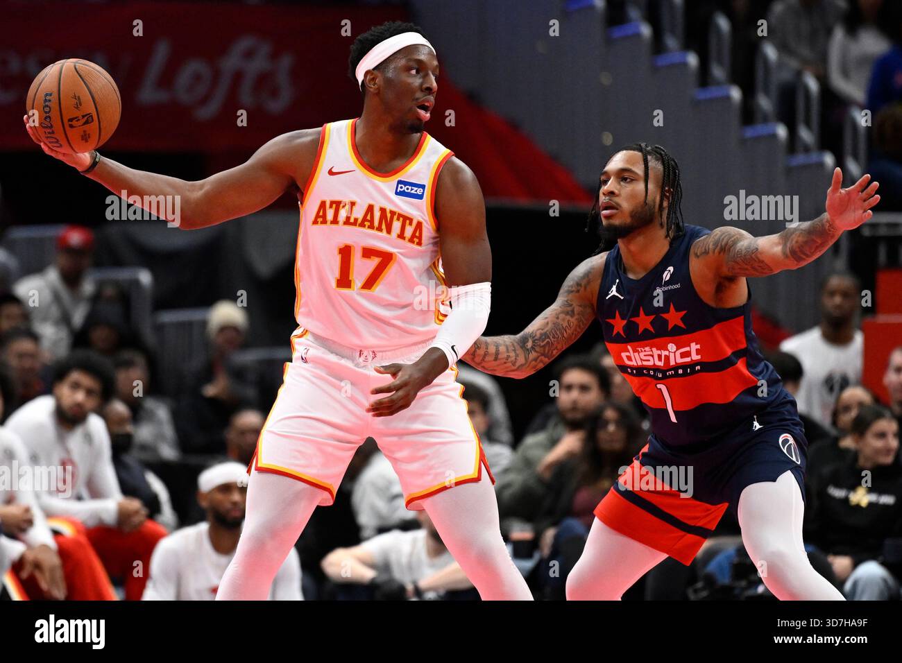 Atlanta Hawks forward Onyeka Okongwu (17) is guarded by Washington ...