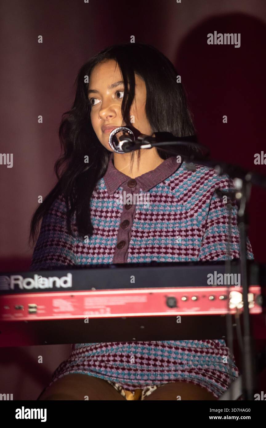 London, United Kingdom. 25h November 2025. Singer Lily Fontaine fronts ...