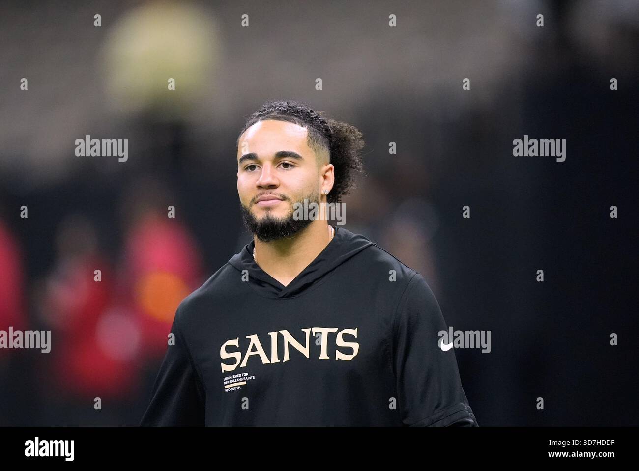 New Orleans Saints wide receiver Mason Tipton warms up before an NFL ...