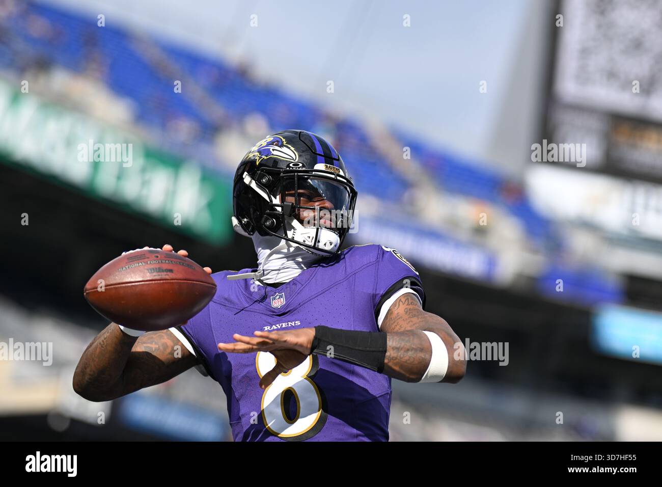 Baltimore Ravens quarterback Lamar Jackson (8) throws during pre-game ...
