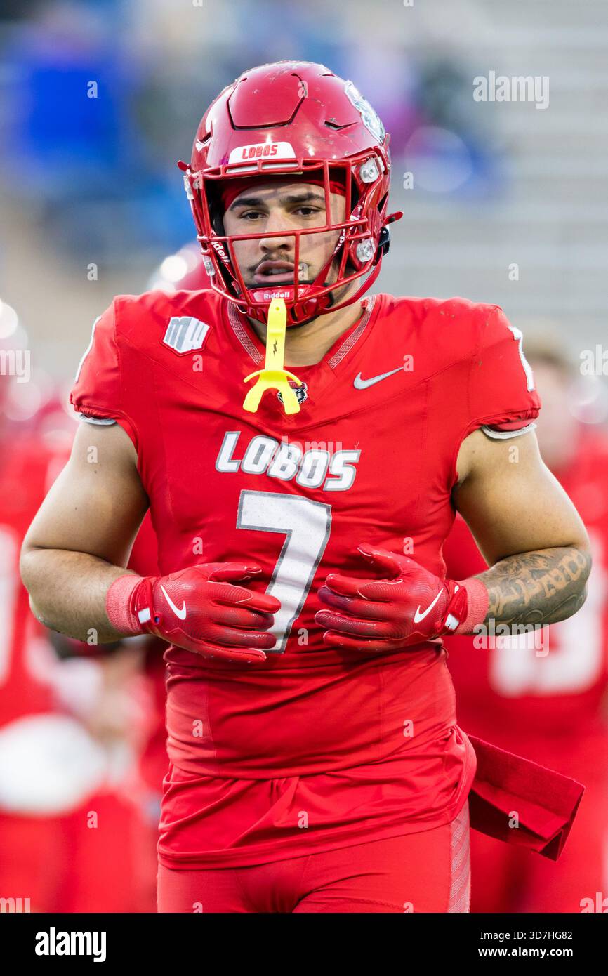 November 22, 2025: New Mexico tight end Dorian Thomas (7) prior to a ...
