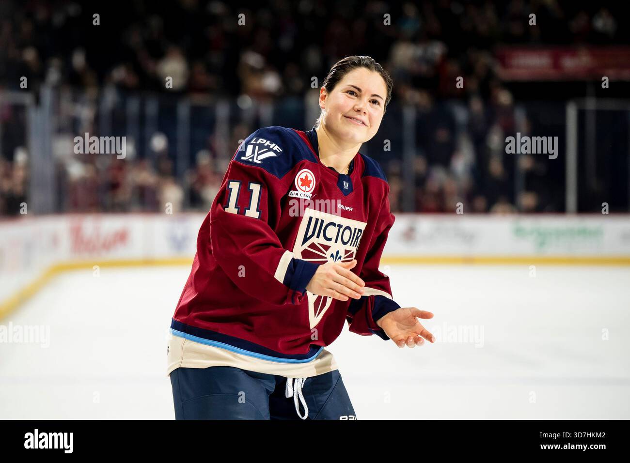 Montréal Victoire's Abby Roque (11) greets the crowd following Montréal ...