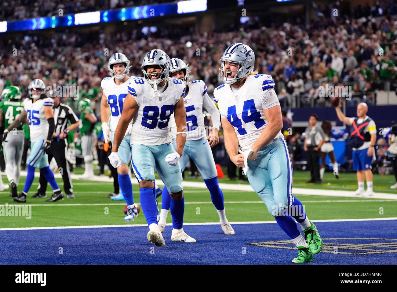 Dallas Cowboys long snapper Trent Sieg (44), Brevyn Spann-Ford (89) and ...