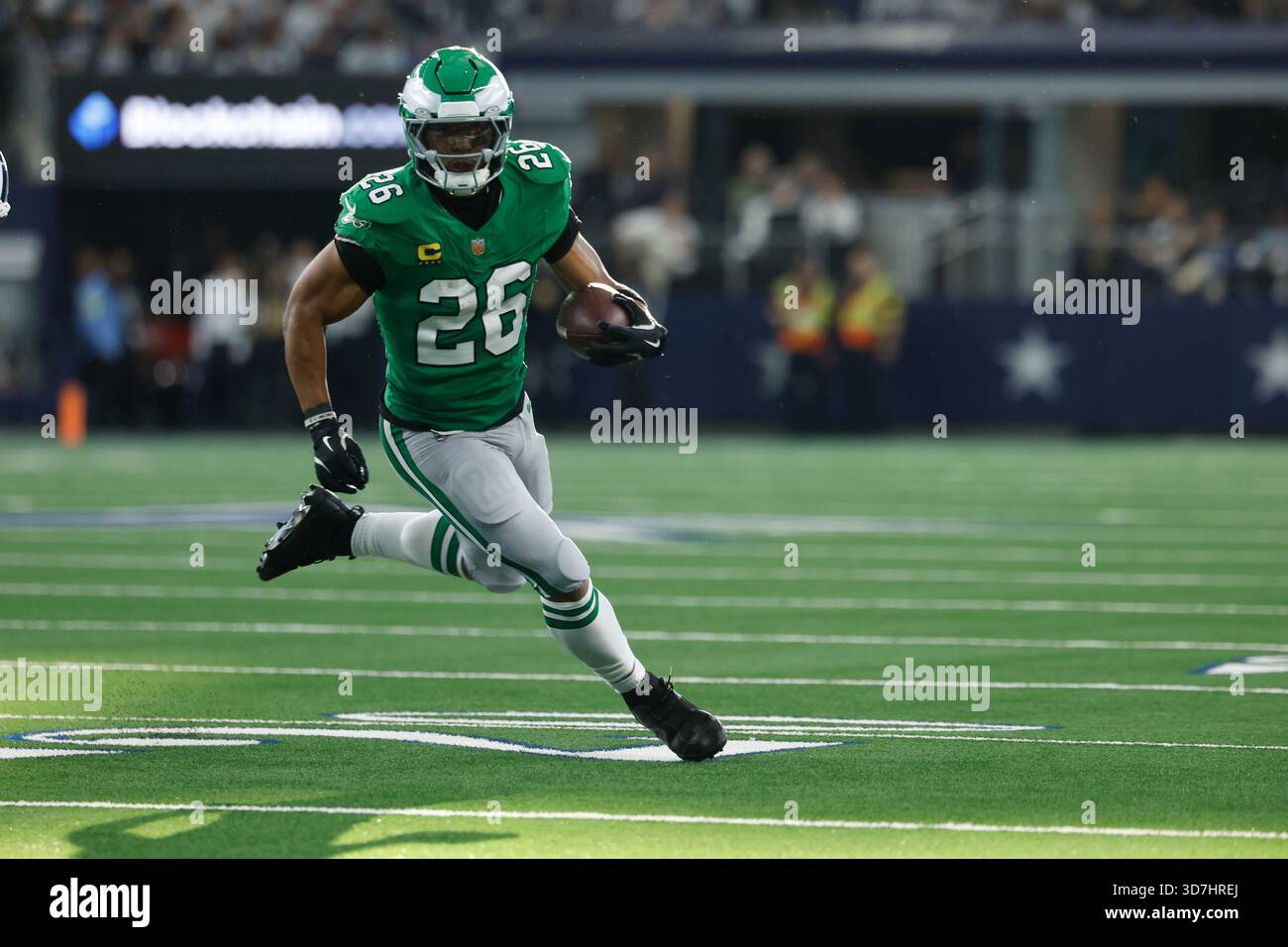 Philadelphia Eagles running back Saquon Barkley (26) carries the ball ...