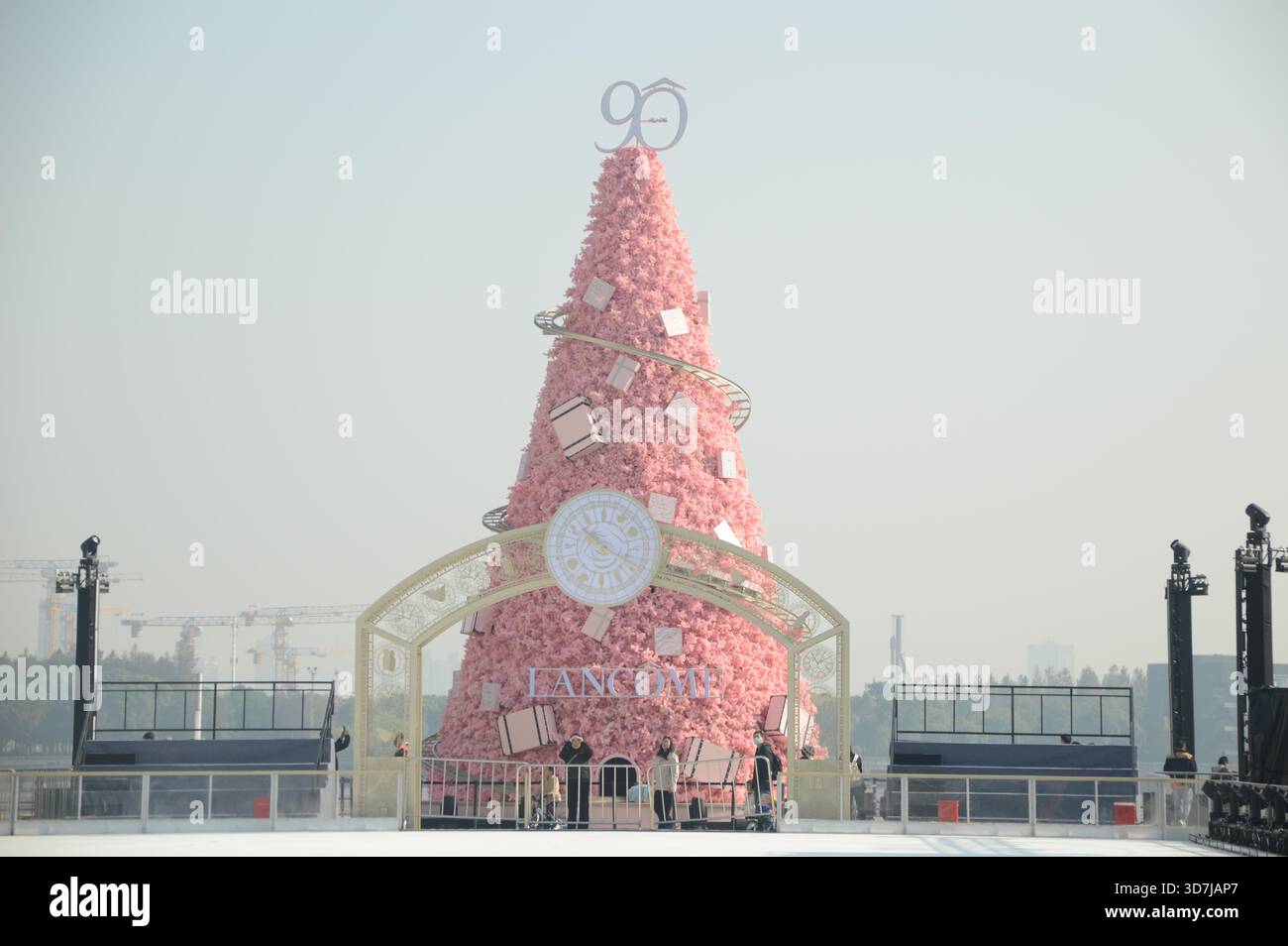 A giant pink christmas tree makes debut in Shanghai, China, 23 November ...