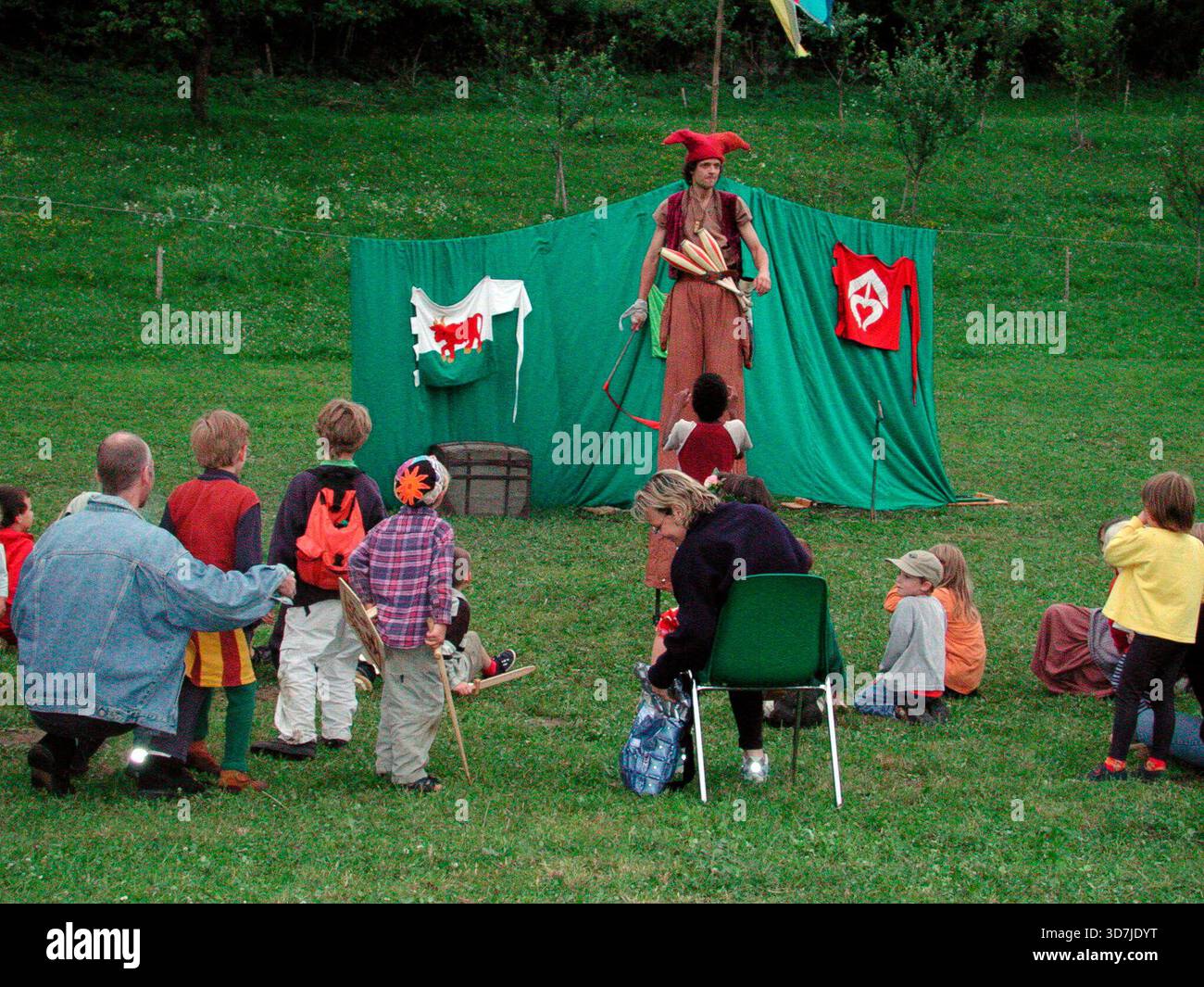medieval reenactment as a form of historical reenactment, european ...