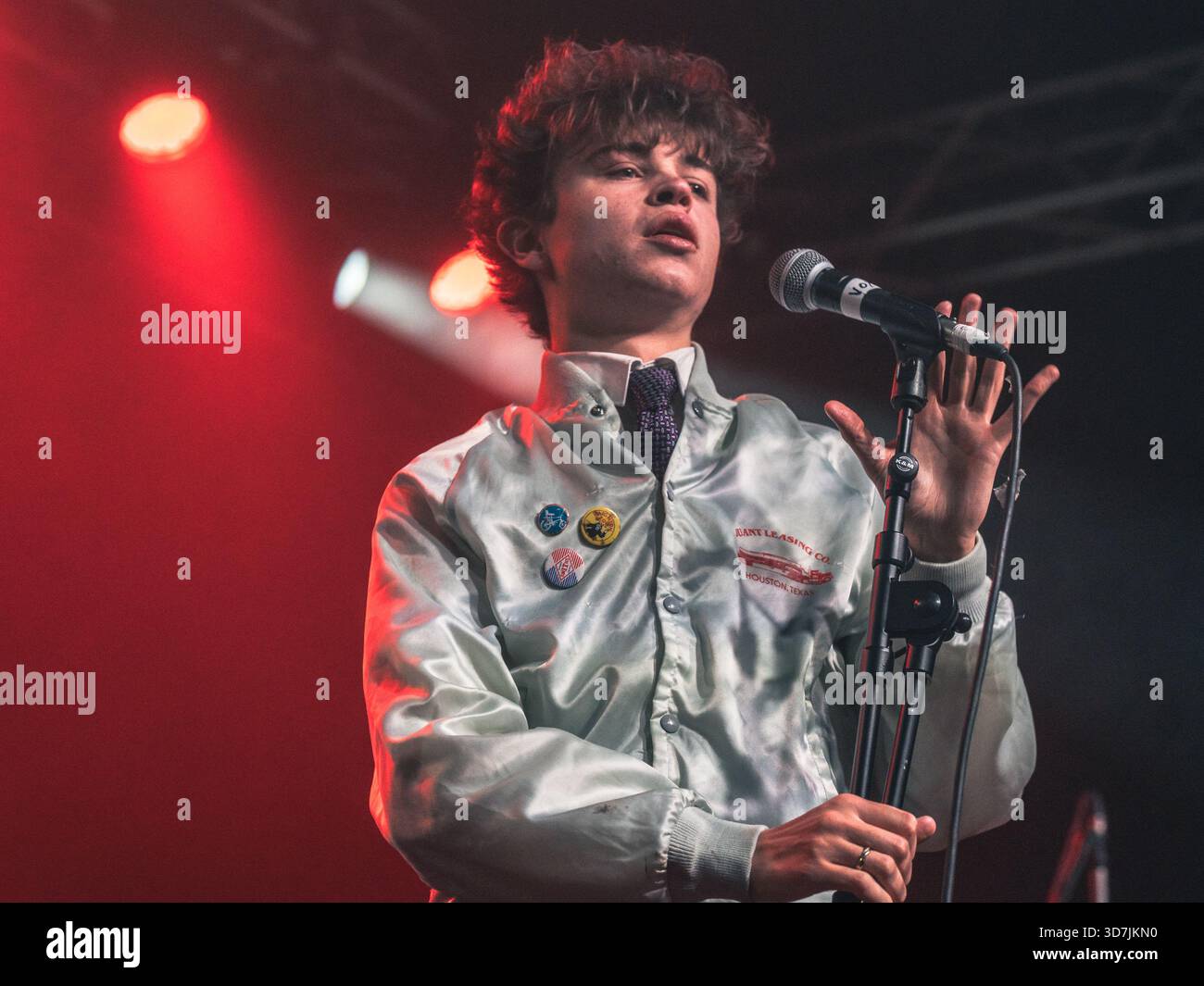 Coventry, West Midlands, UK. 25th Nov 2025. Tom A Smith Playing a ...