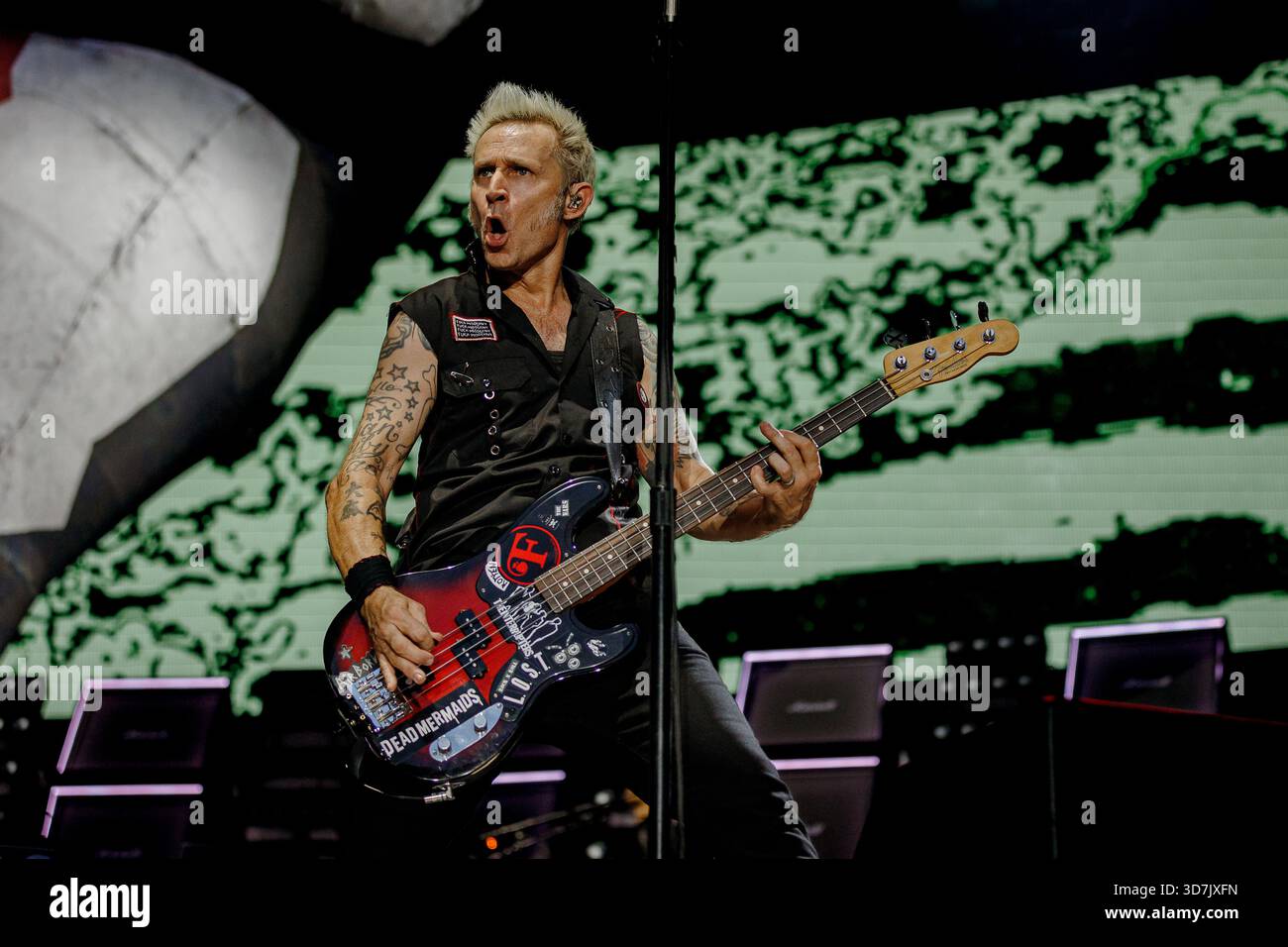 Green Day live at Wembley Stadium Stock Photo - Alamy