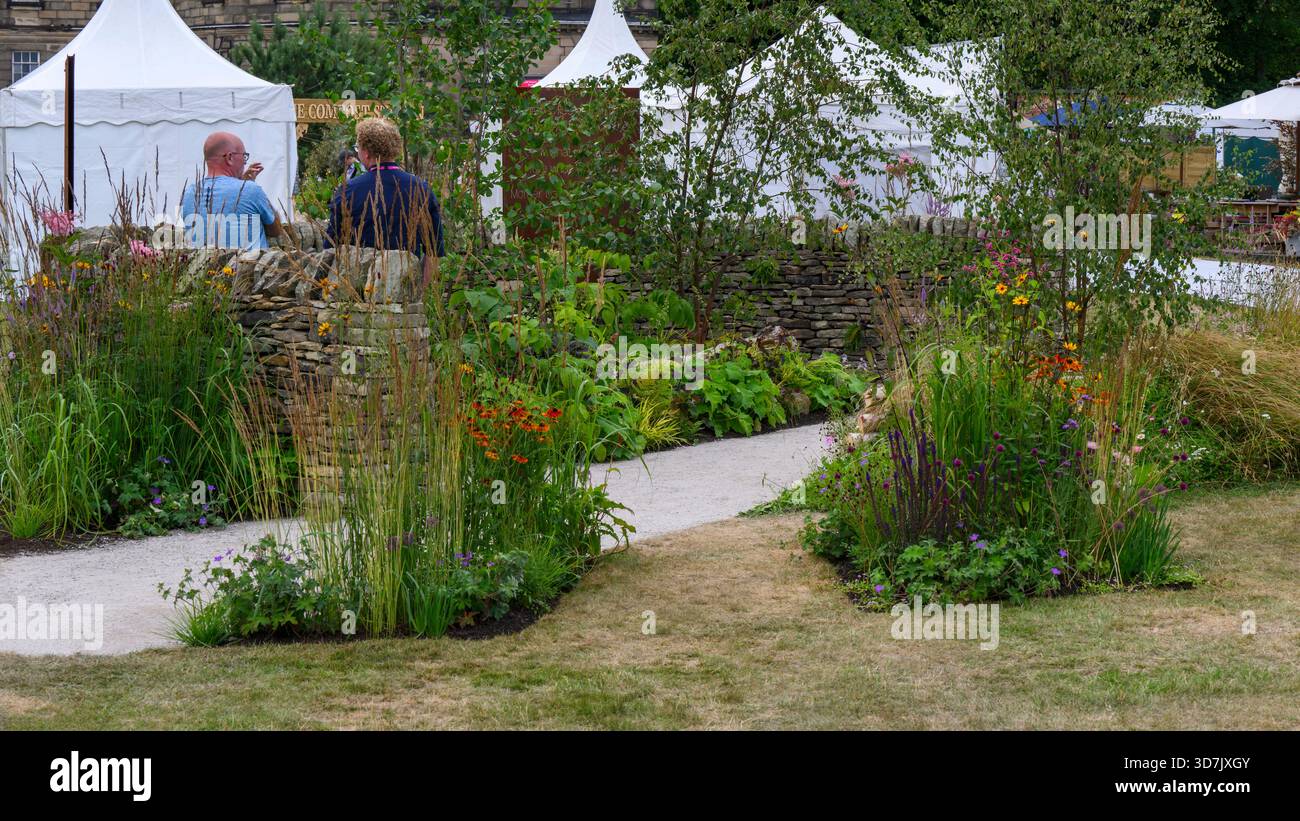 Work With Your Garden feature garden (naturalistic, insect pollinator ...