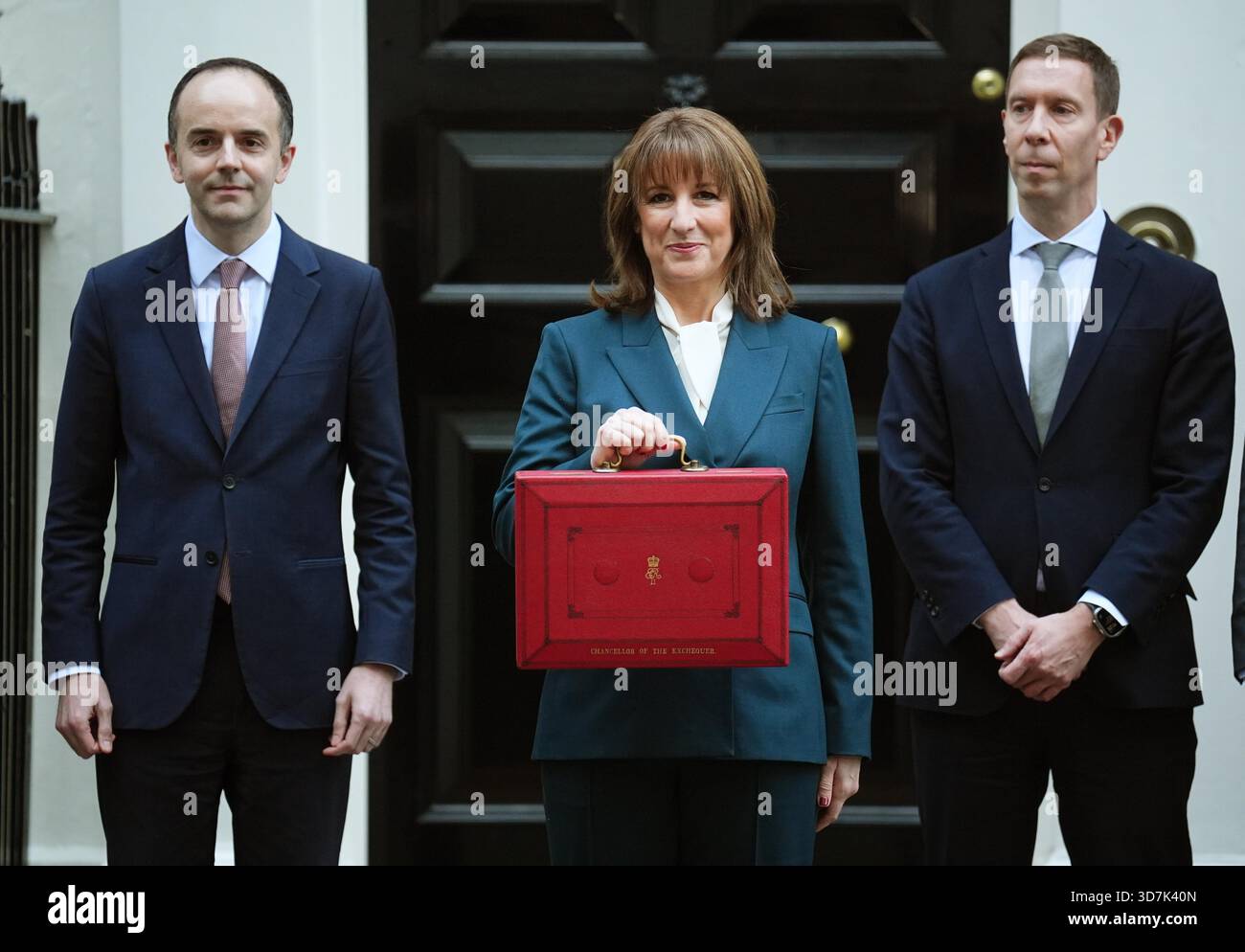 Chancellor of the Exchequer Rachel Reeves (centre) poses outside 11 ...