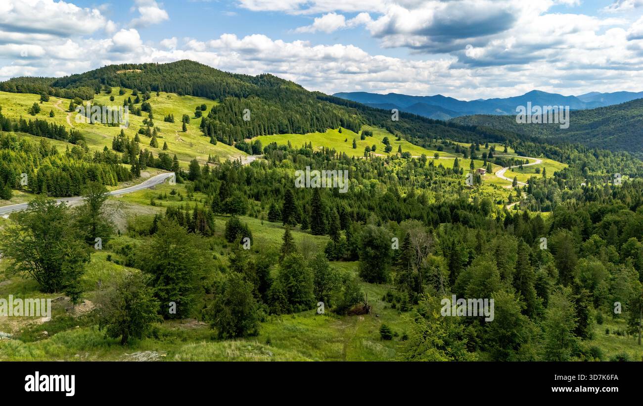 Romania mountain road scenery hi-res stock photography and images - Alamy