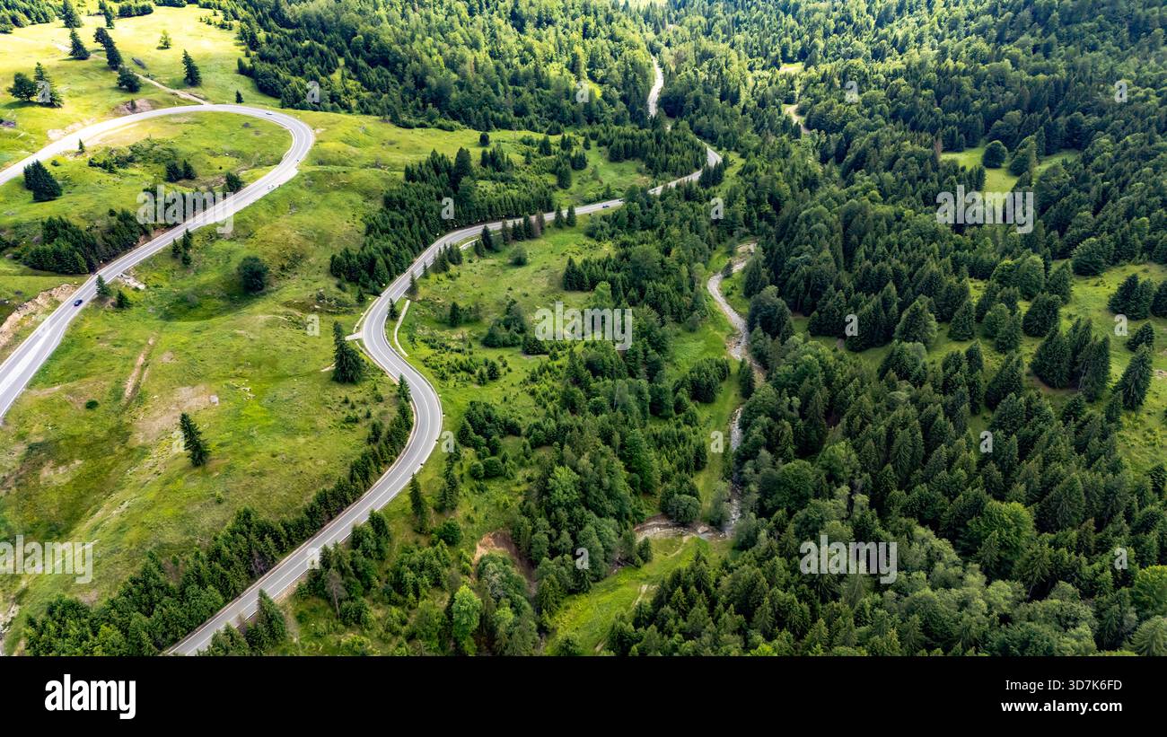Romania mountain road scenery hi-res stock photography and images - Alamy