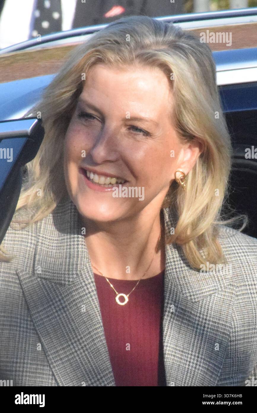 BLACKBIRD LEYS, OXFORD, Wednesday 26 November 2025. HRH The Duchess of ...