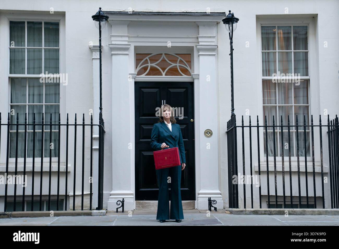 Chancellor of the Exchequer Rachel Reeves (centre) poses outside 11 ...