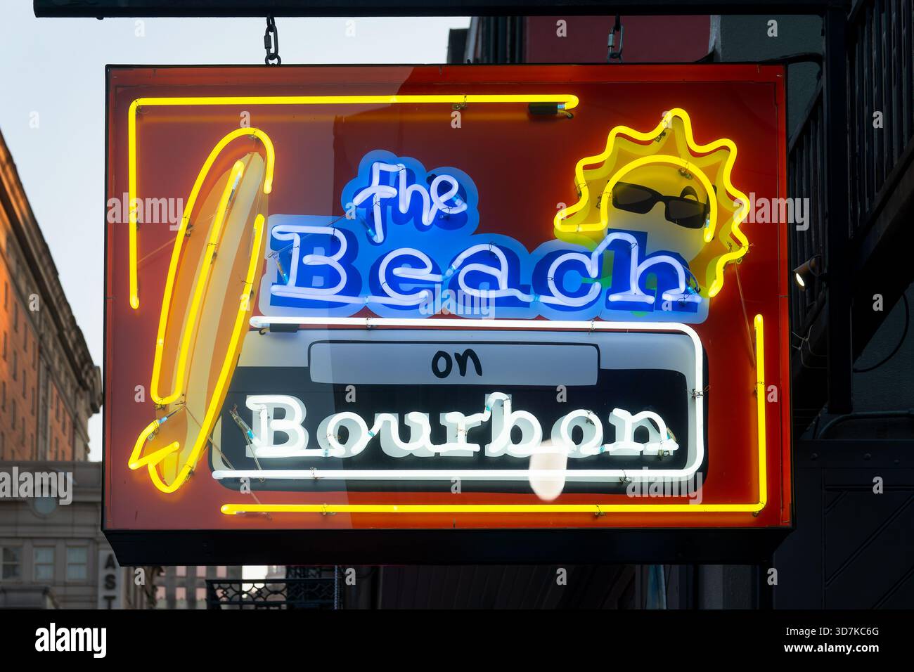 Beach nightclub neon sign hi-res stock photography and images - Alamy